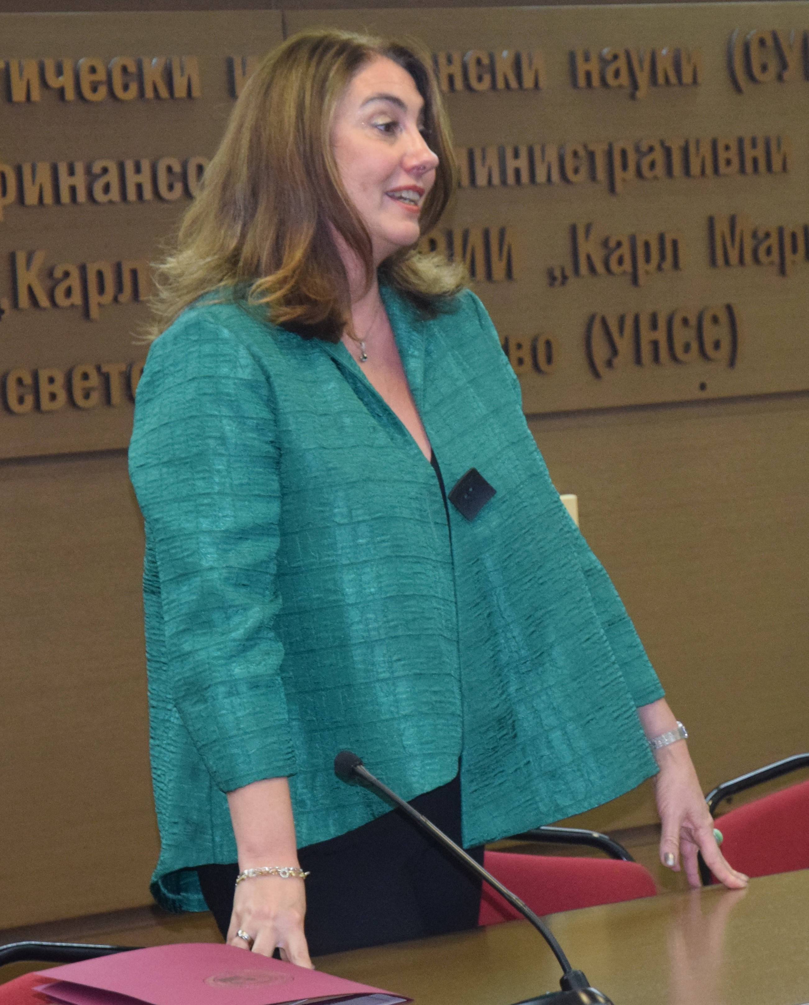 УНСС Връчване на дипломите на завършилите от катедра „Статистика и